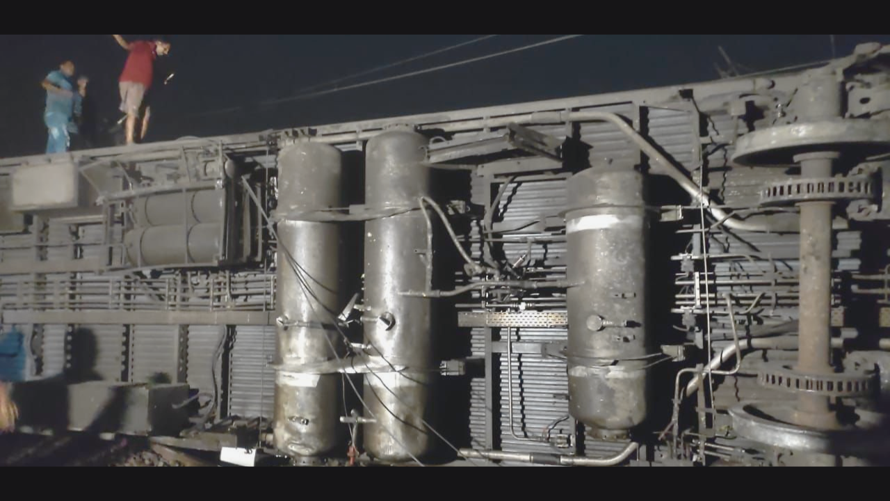 Tragic Derailment of Coromandel Express Leaves Over 70 Dead and ...
